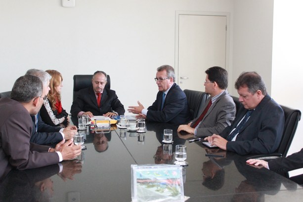 Presidente do TRE/SE visita sede do Ministério Público de Sergipe ...